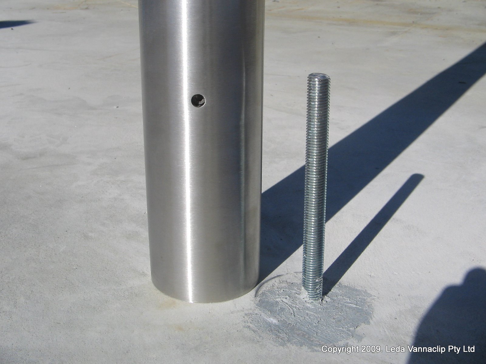 Shopping trolley protector post | Leda Security Products