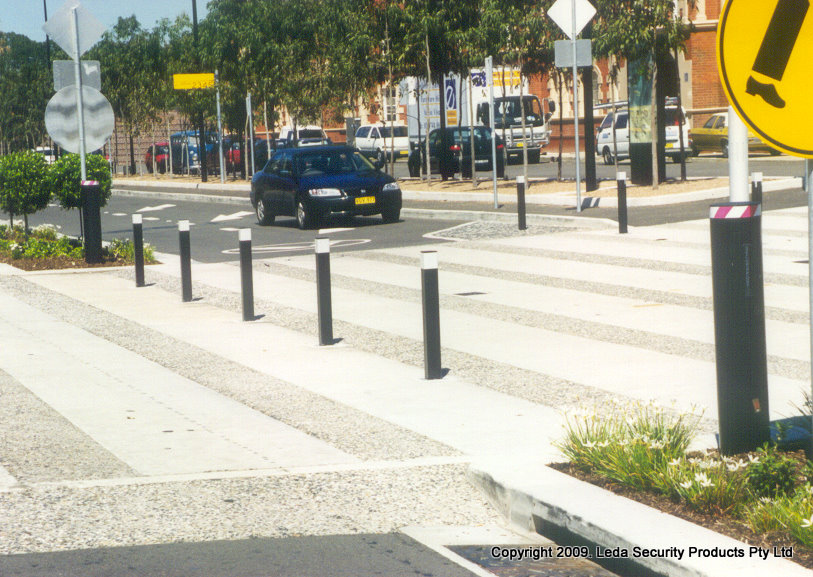 Industrial rectangular bollard | Leda Security Products