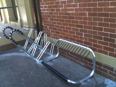 Compact bicycle rack - modern design | Leda Security Products