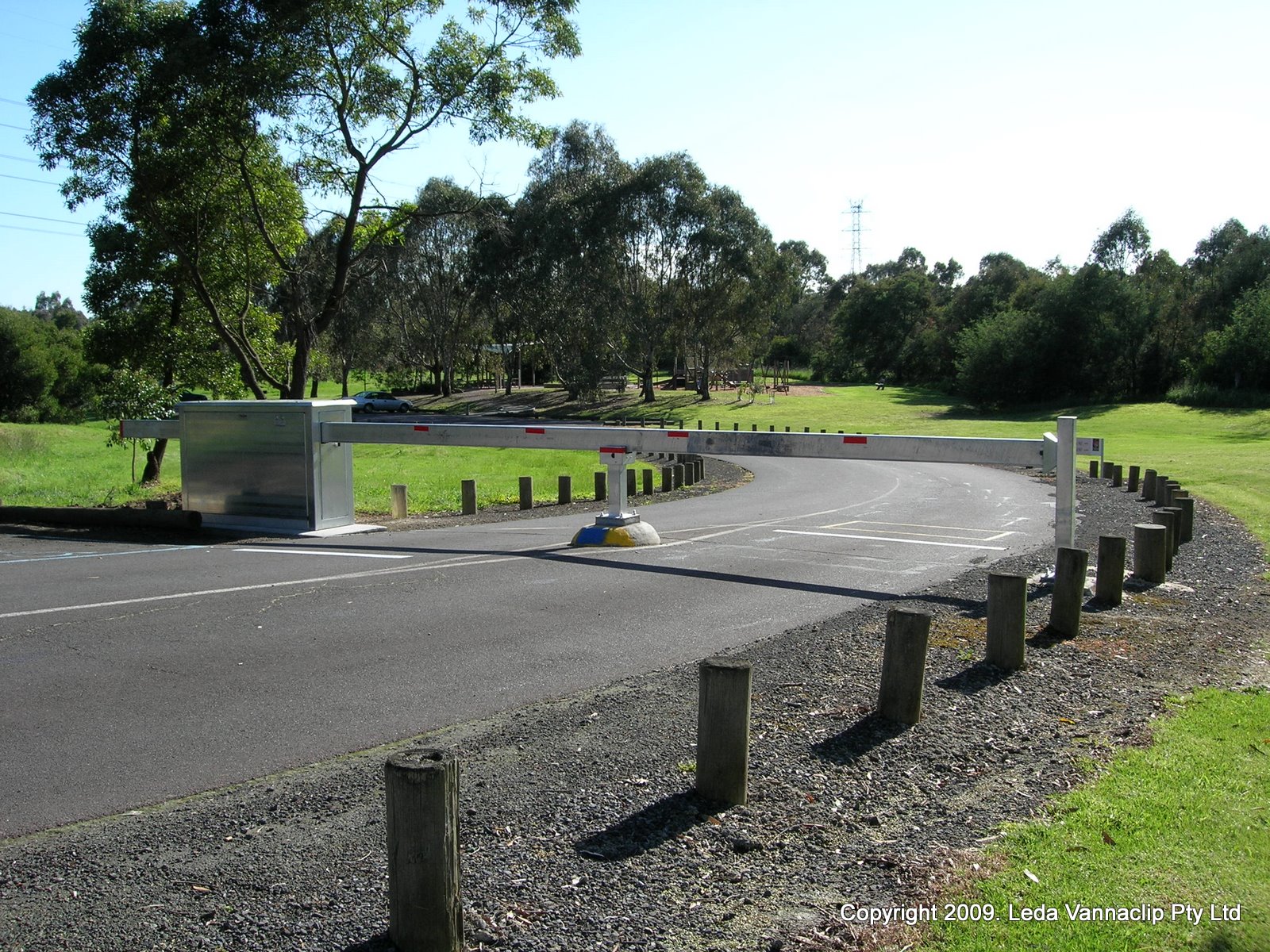 Security sliding boom gate | Leda Security Products