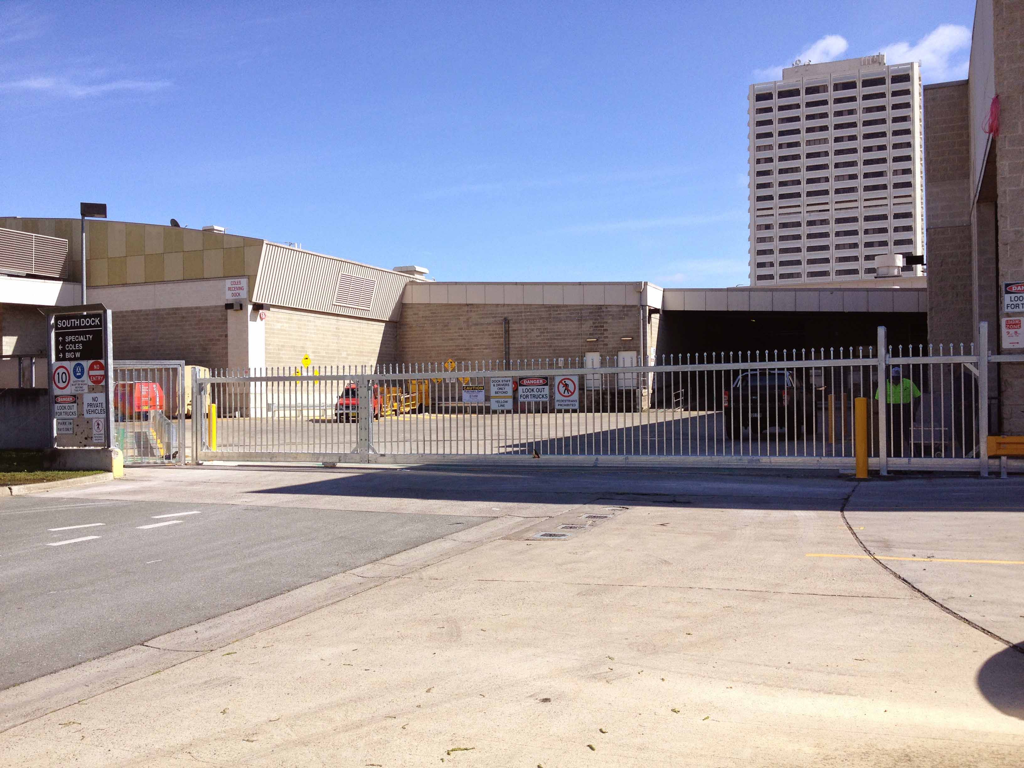 Security track gates | Leda Security Products